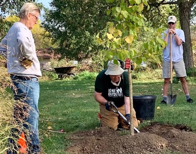 Wetherby Park Tree Planting – Johnson County Master Gardeners of Iowa